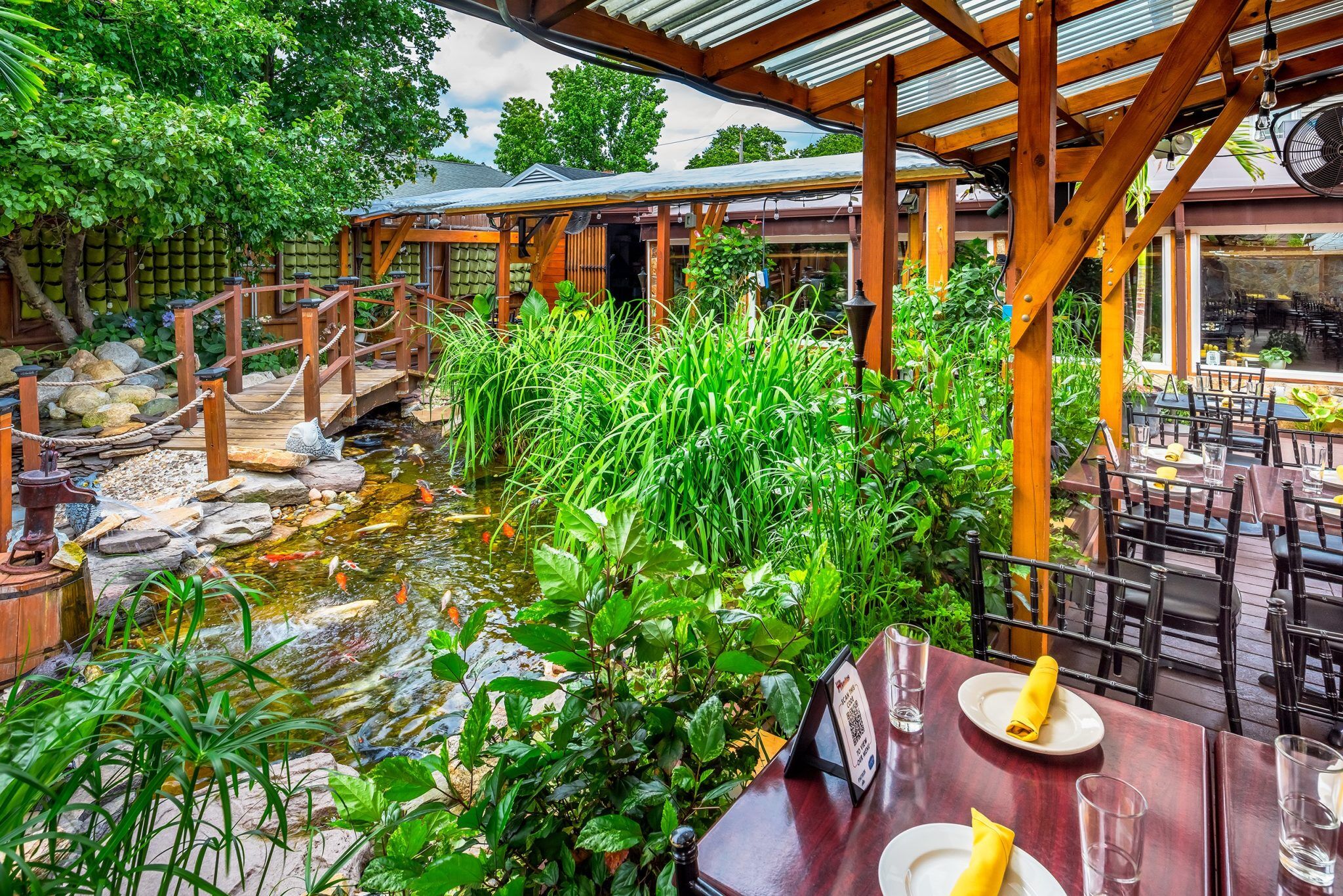 Chargers eat at Los Andes restaurant ahead of AFC Wild Card